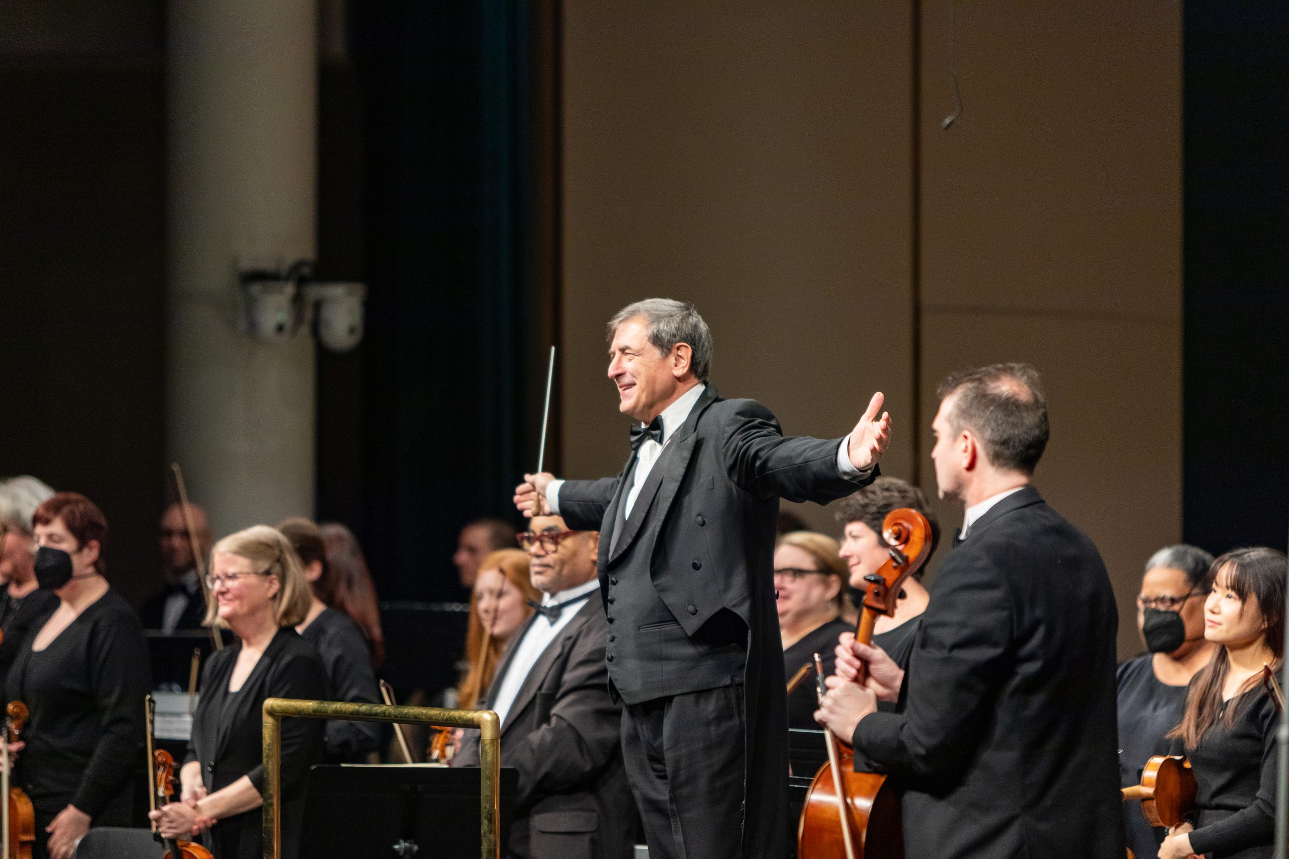 Vancouver Symphony Orchestra USA - Enriching Lives Through Music